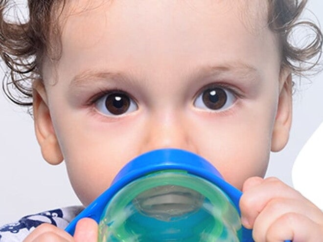 Giving Baby Water | Growth & Development | Nestlé Baby & me