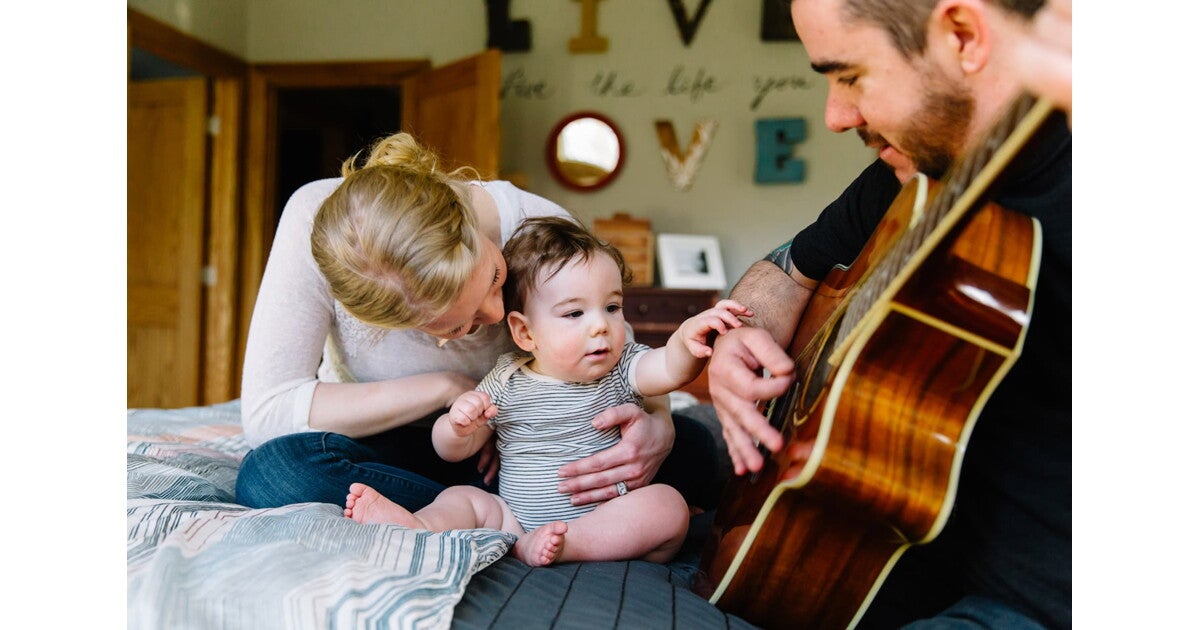 Baby Development: Months 10-12 | Nestlé Baby & me